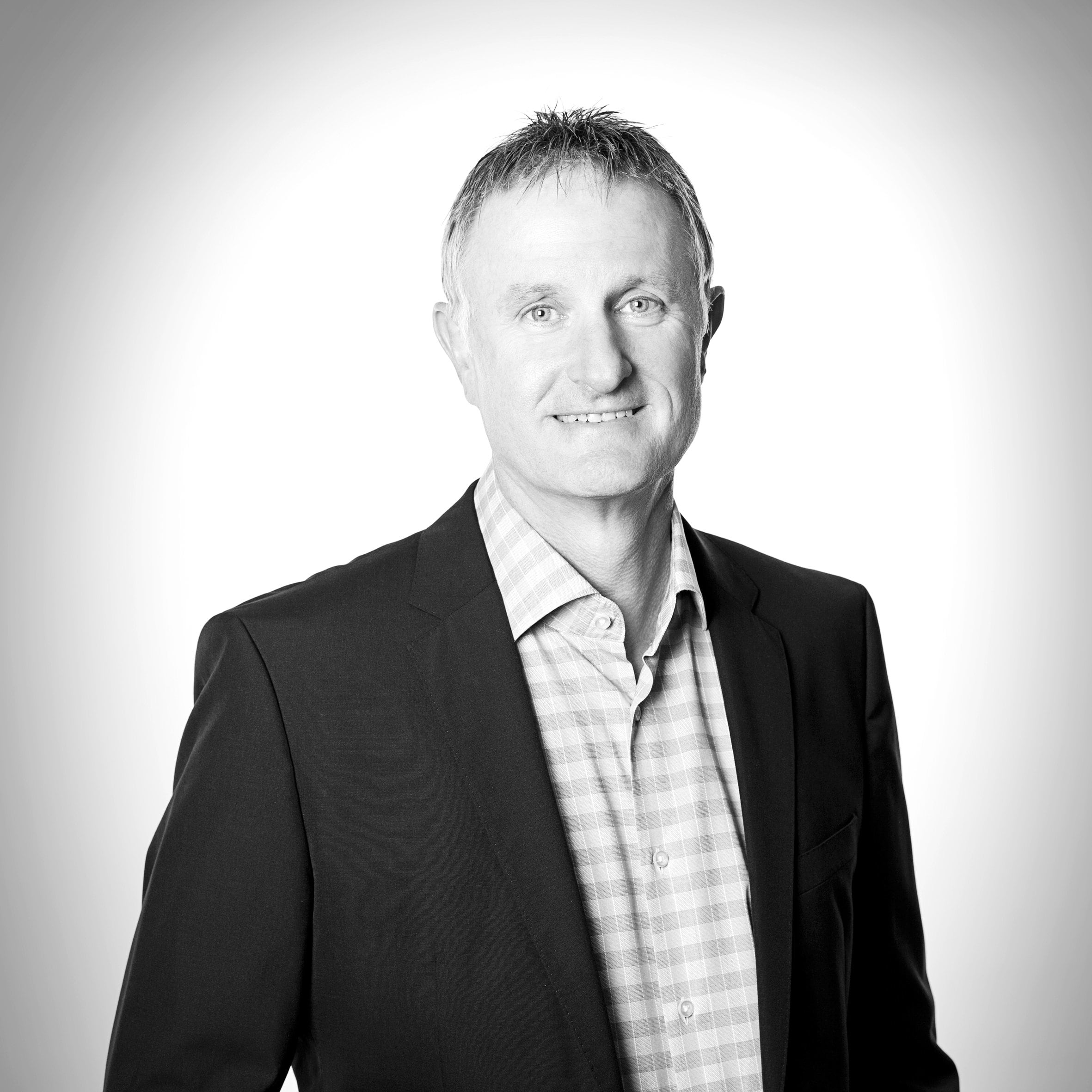 Bryan Crawford of FCB moves to advisory role - stoppress.co.nz