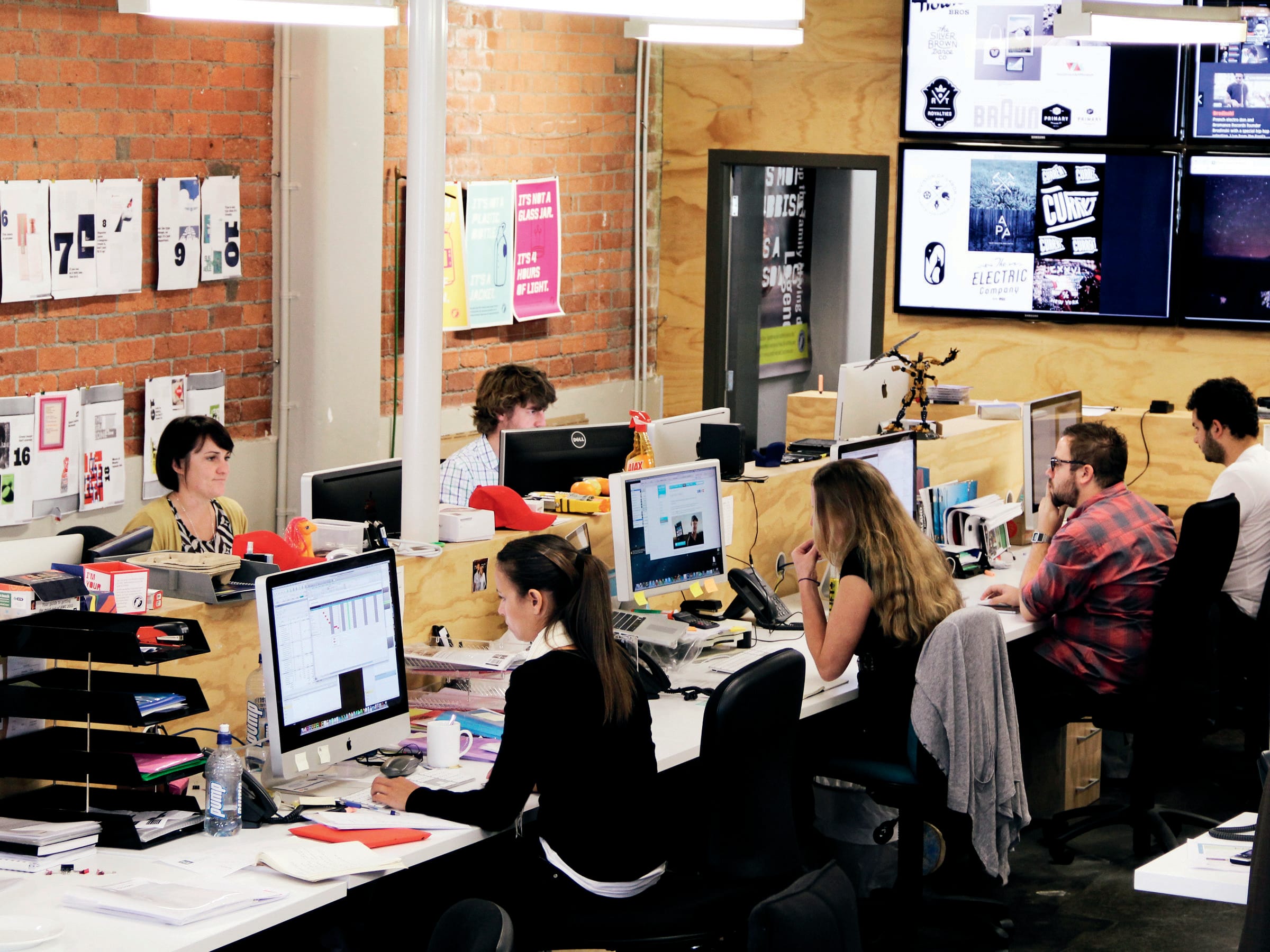 Inside: Touchcast - stoppress.co.nz