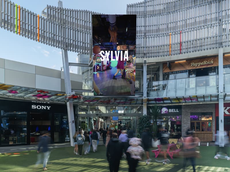 oOh!media launches its first 3D Video Out of Home screen - stoppress.co.nz