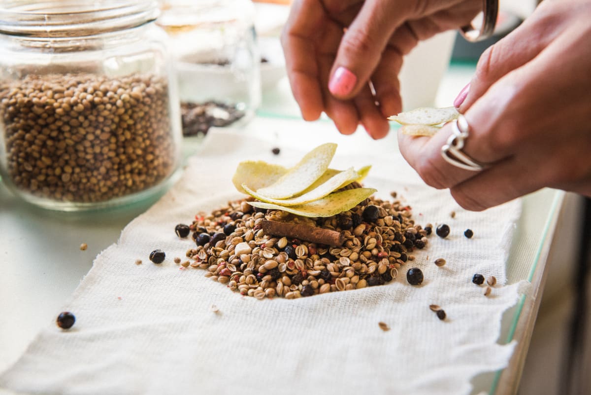 Become a botanical alchemist and learn how to work with natural aroma ...