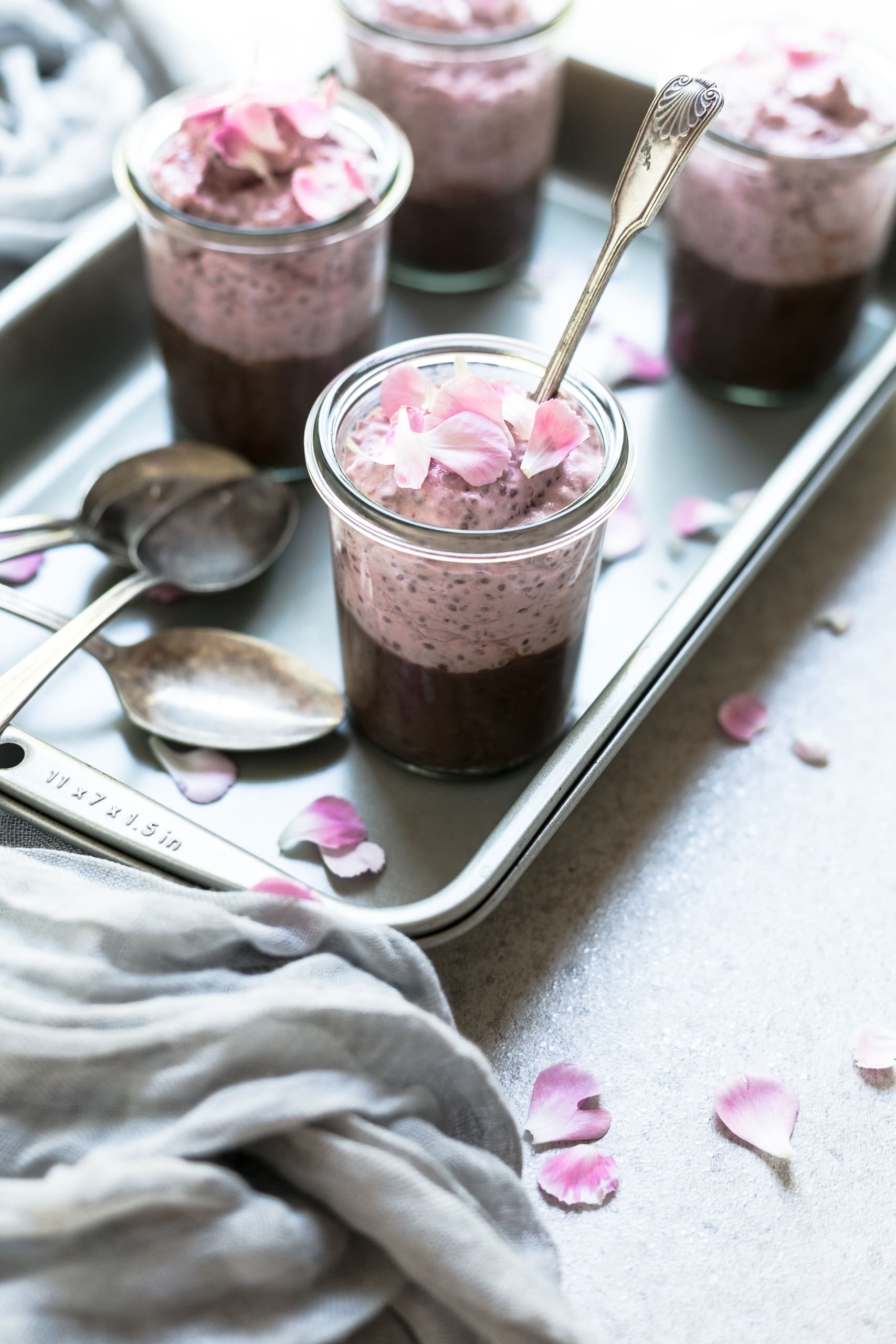 Chocolate & Raspberry Chia Mousse Parfait - Good Magazine