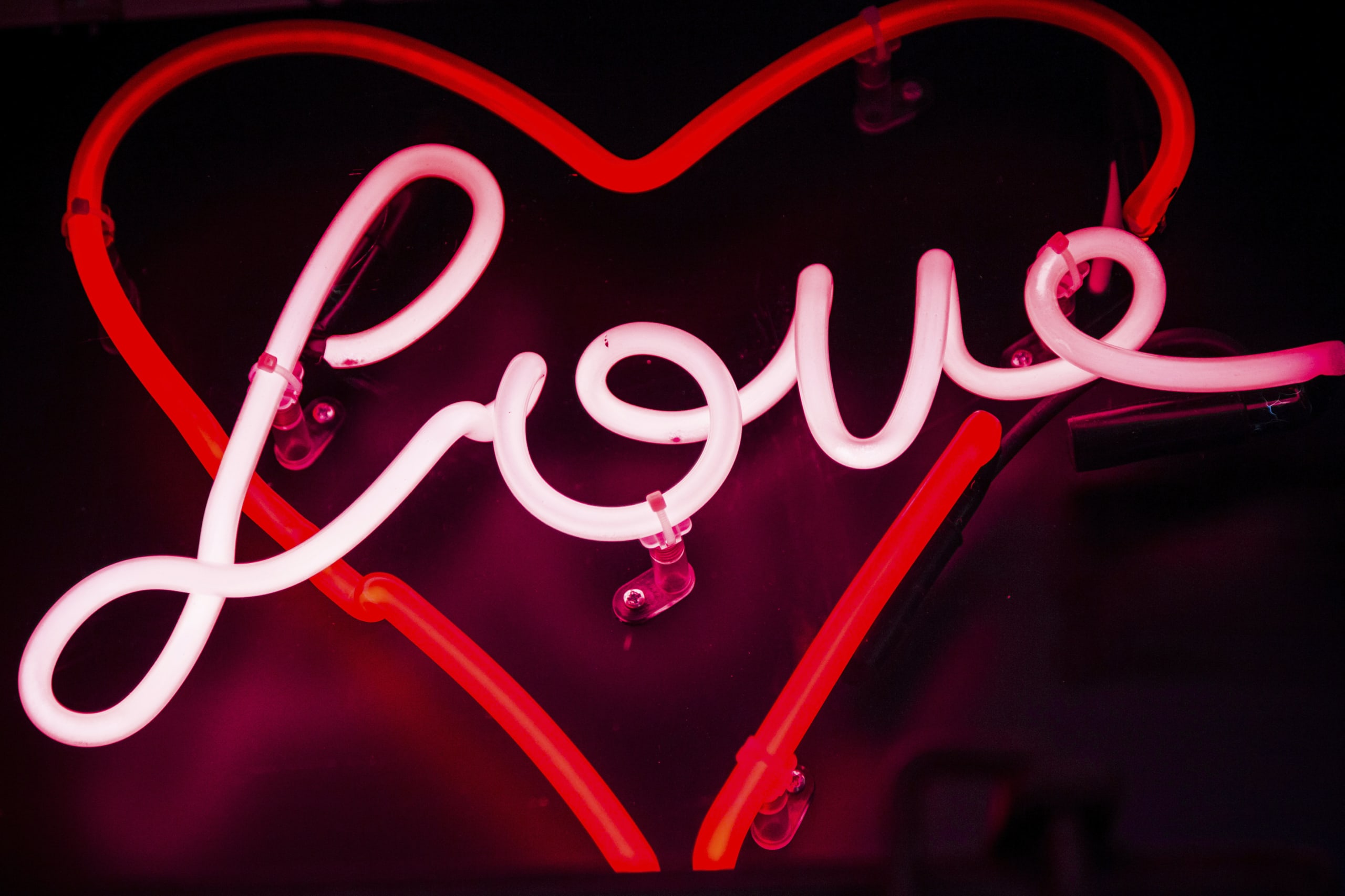 20 popular iStock images showcase the shift in representations of love ...