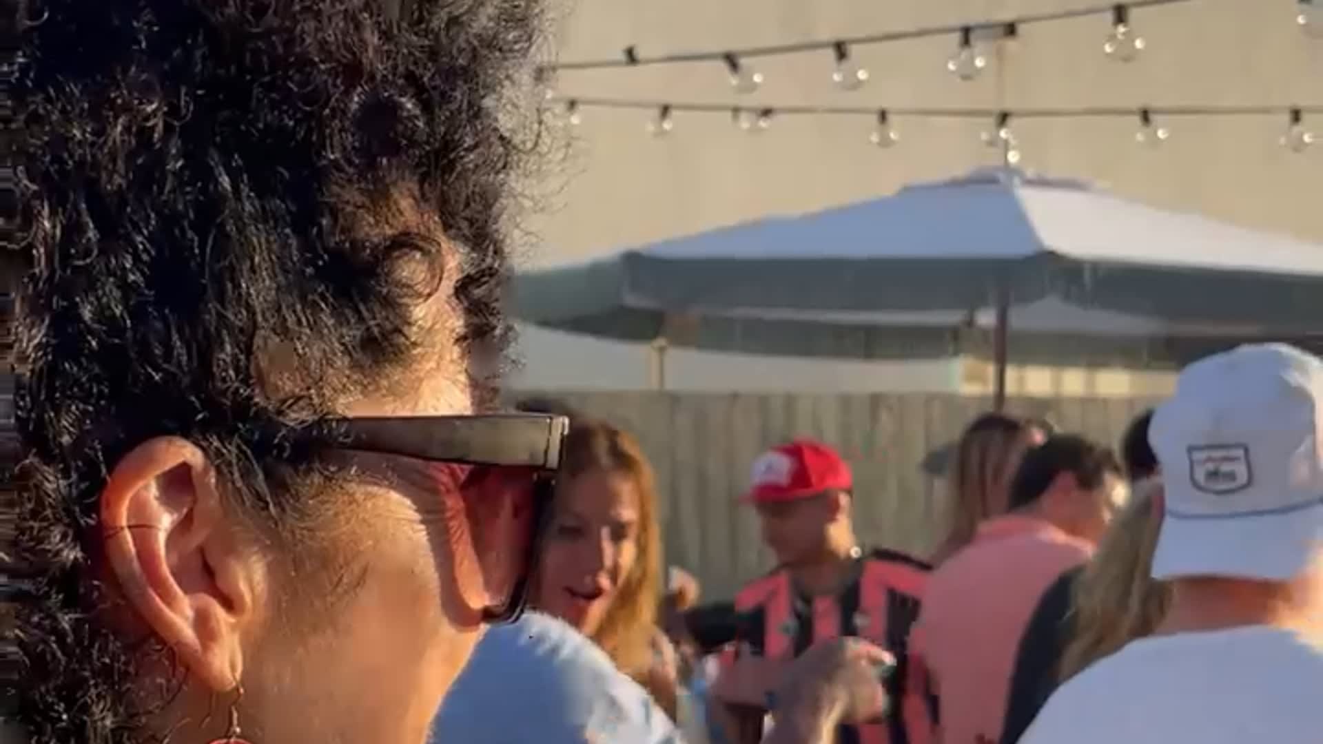 Mr Jukeboxx live at Ocho