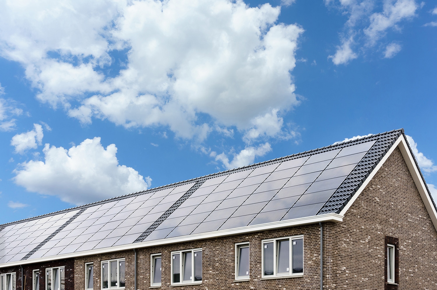 Zonnepanelen Plaatsen? Vergelijk Gratis Offertes! | Solvari