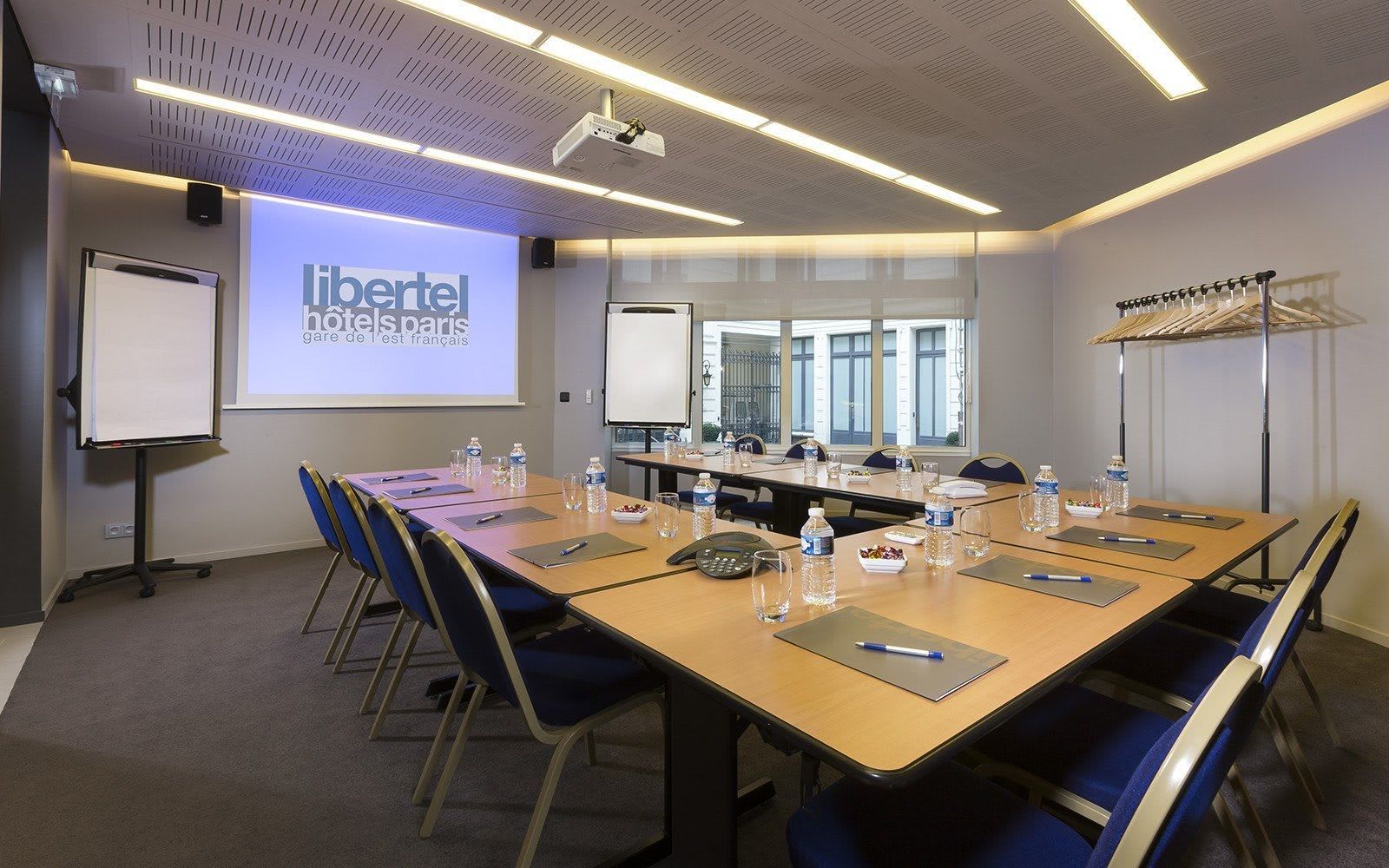 Libertel Gare De L'Est Français | Location Hôtel Paris | SooMeet
