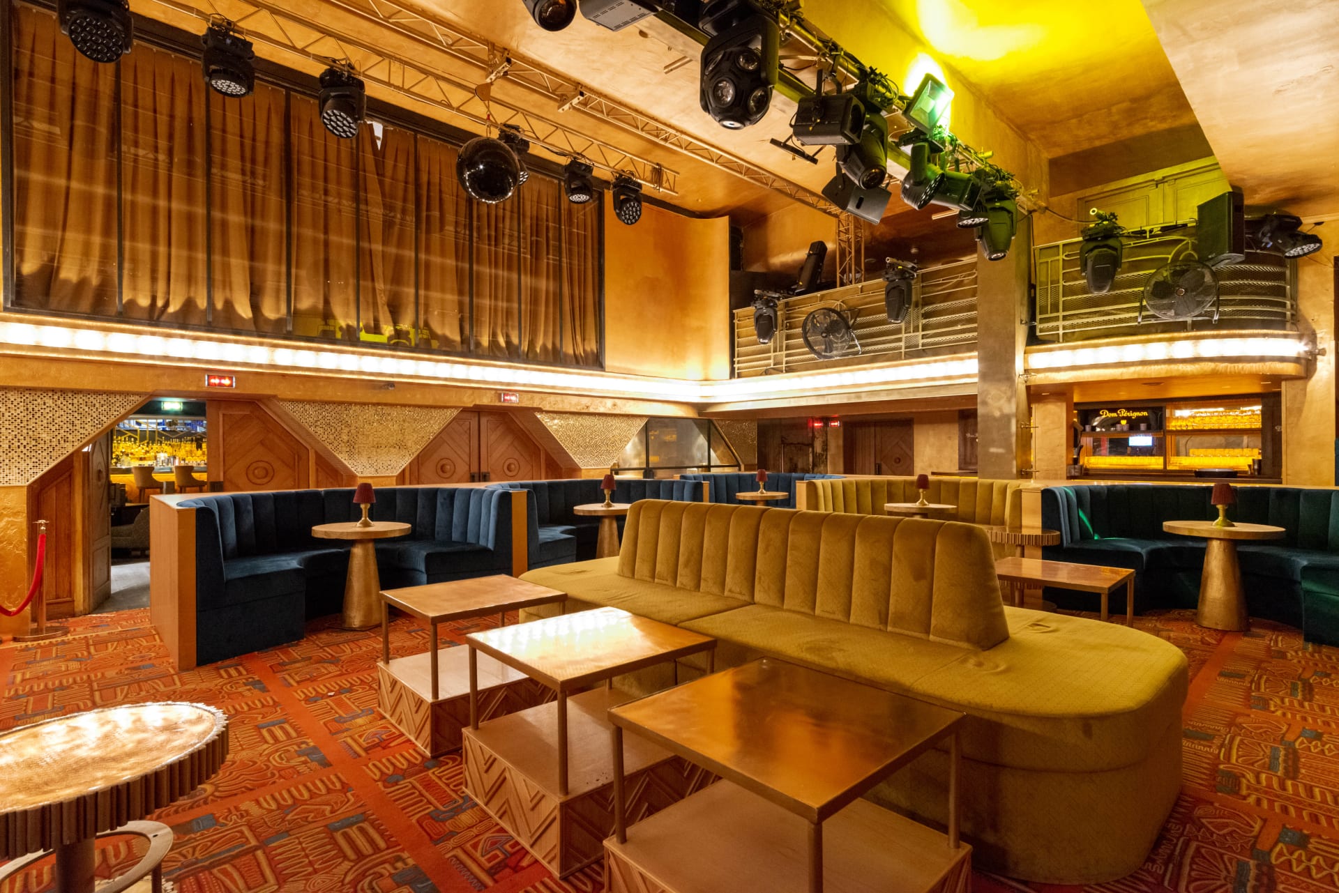 Louer Manko | Bar restaurant Champs-Élysées | MàJ 09/2025