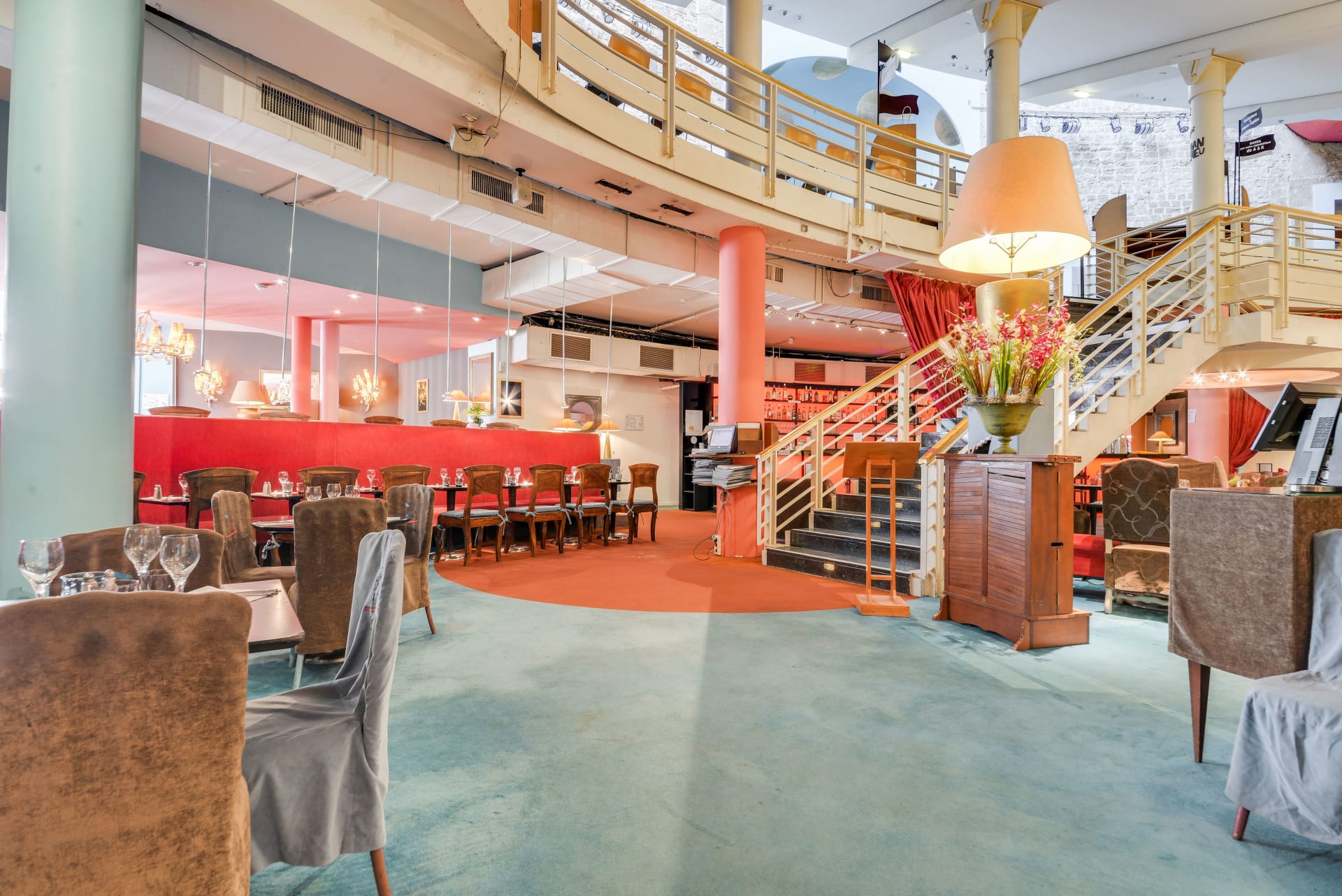 Location Théâtre Du Rond-Point - Photos | Offres | Tarifs | Avis