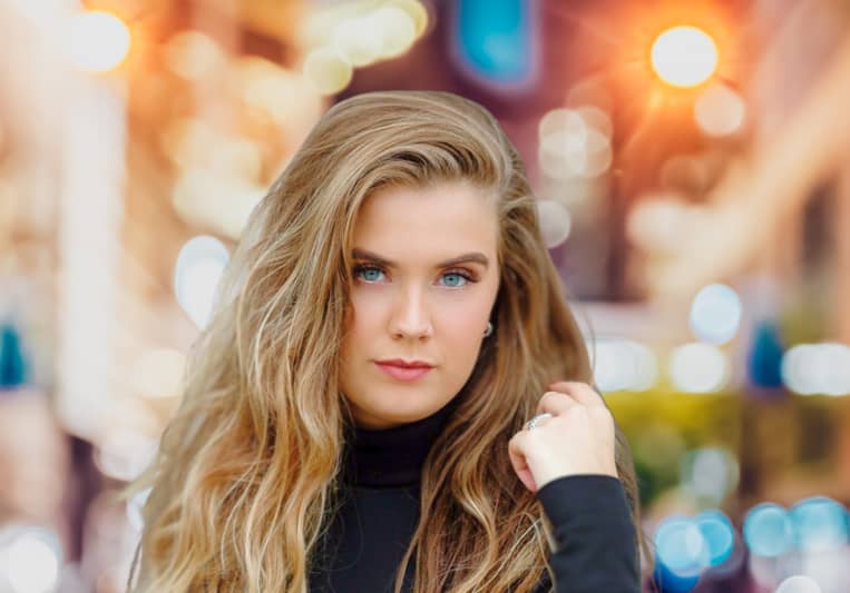 Demi Dean - PRO Singer/Songwriter - Amsterdam | SoundBetter