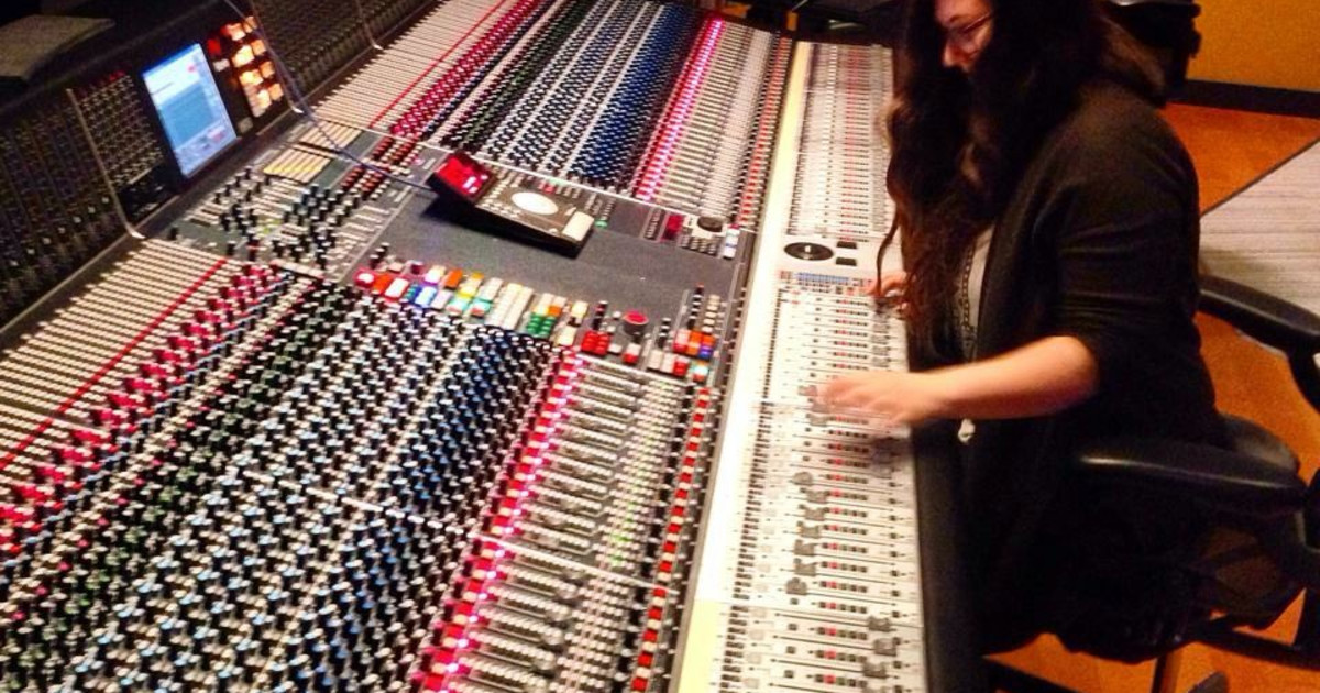 Jelli - Vocal Producer + Demo Singer - Studio City | SoundBetter
