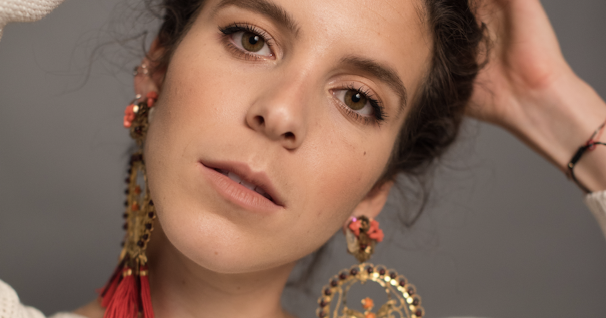 Drea - Bilingual Singer-Songwriter - Los Angeles St & Miami St ...