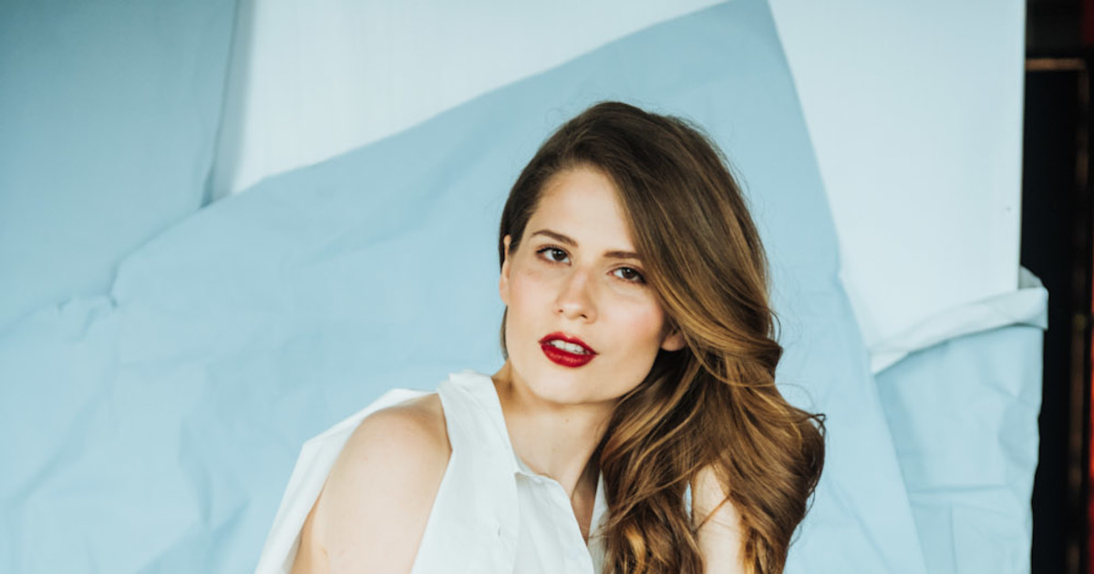 Laura Rizzotto - Singer, songwriter & performer - Los Angeles | SoundBetter