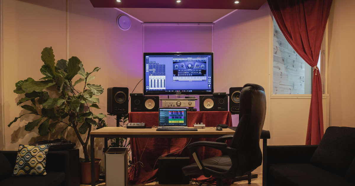 FlightCore Studios - Recording and mixing studio - Warsaw | SoundBetter