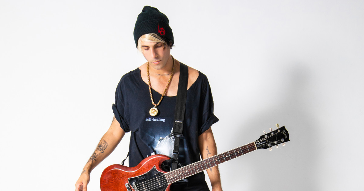 Mike Torres - Vocals, Guitar, Production - Los Angeles | SoundBetter