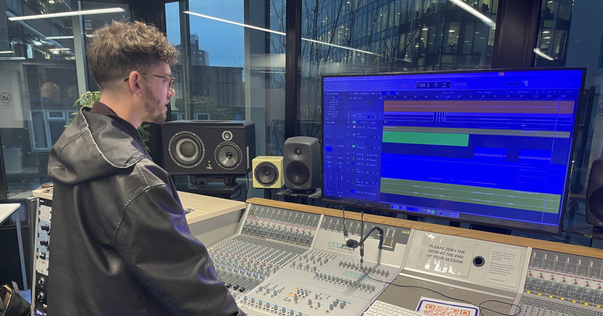 Andrew Vitale - Music Producer/Mixing & Master - London | SoundBetter