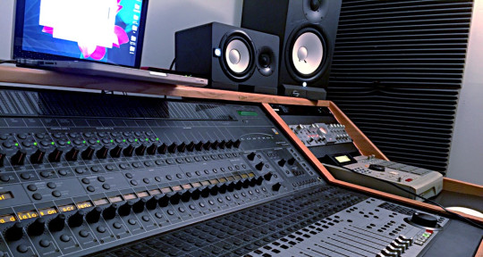 Recording Studios | SoundBetter