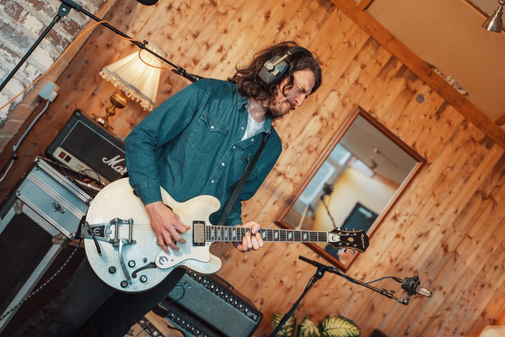 Rob Manton - Guitarist and Songwriter - Manchester | SoundBetter