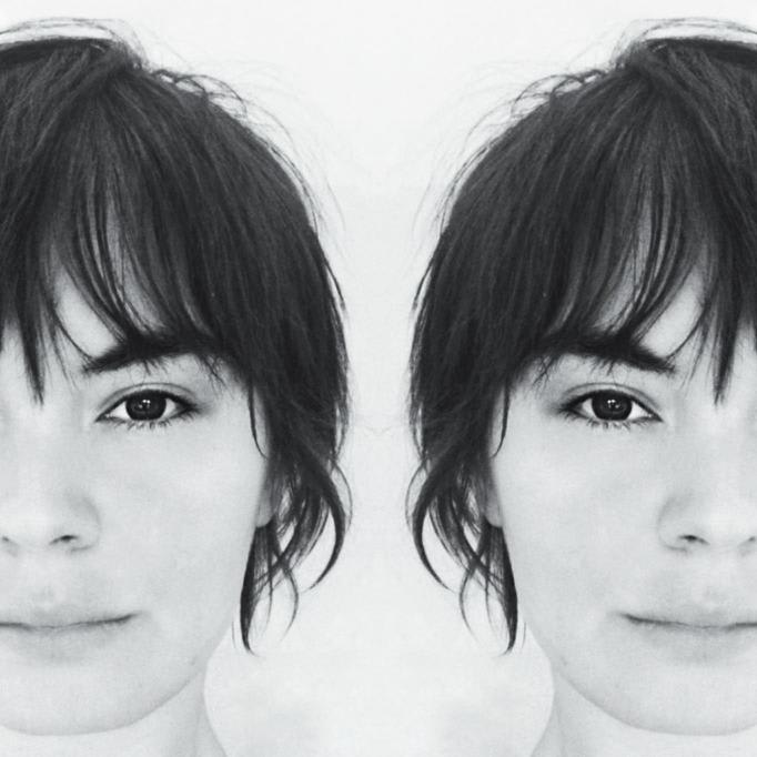 Asmi - Singer/Songwriter - The Hague | SoundBetter