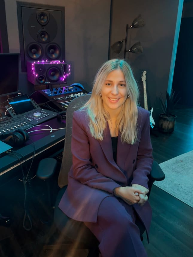 Manon van Dijk - Pop Producer, Mix engineer - Amsterdam | SoundBetter