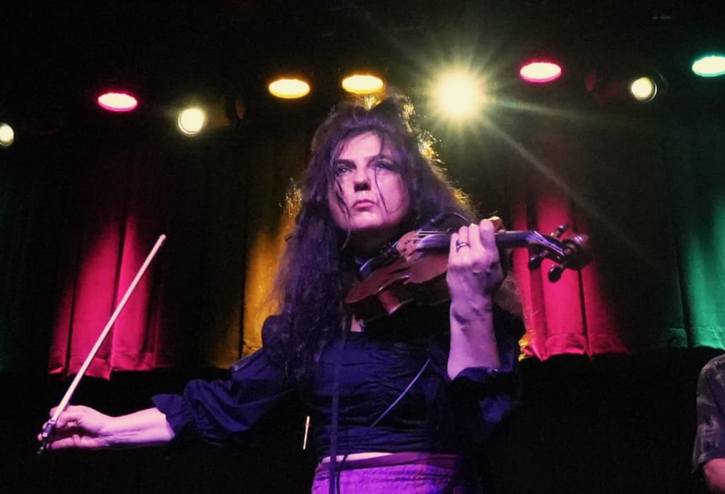 The Violin Lady - Violin, viola, composer - Bellingham | SoundBetter
