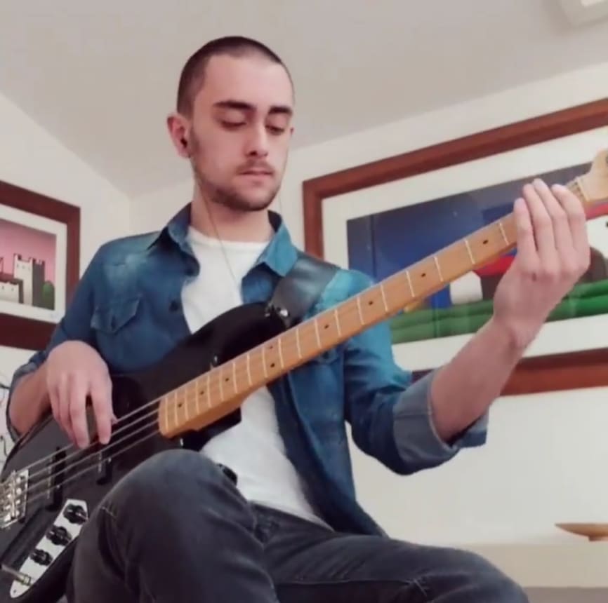 Matteo Ronchetti - Session Electric/Upright Bass - 22100 Como | SoundBetter