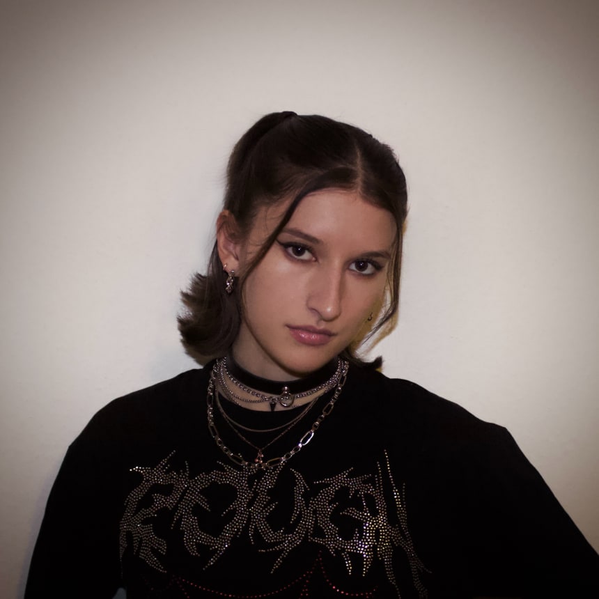 Ava Adonia - Pop Producer & Beatmaker - Saarland | SoundBetter