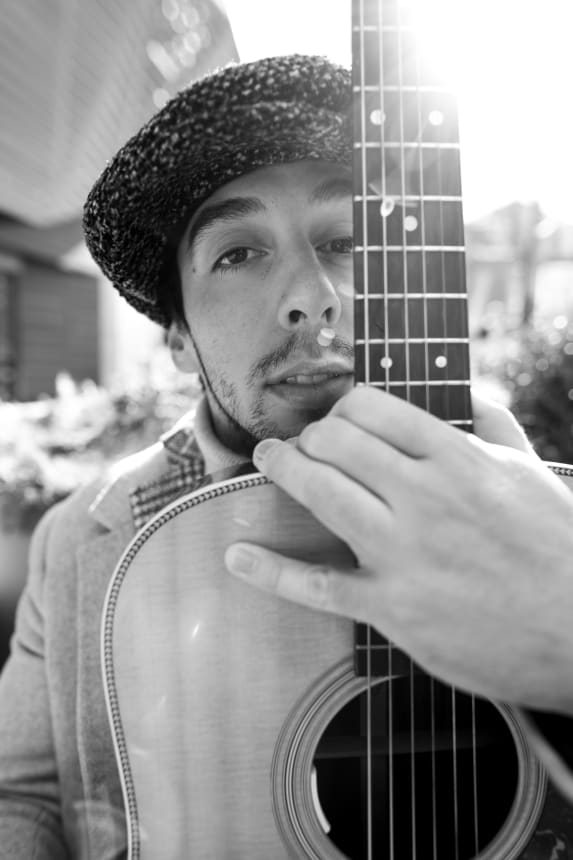 Marco Lewis - Pop-Folk Singer Songwriter - Paris | SoundBetter
