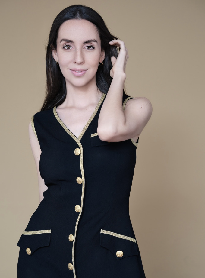 Ada R | Female model | Source Models model agency | 256235