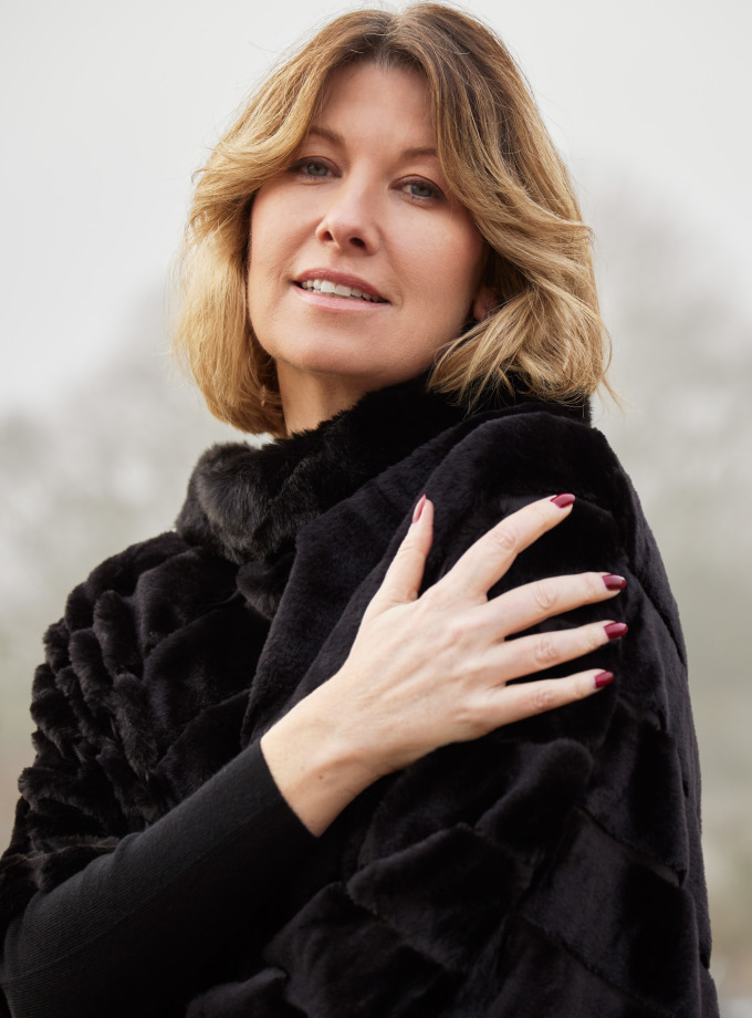 Ava T | Female model | Source Models model agency | 248157