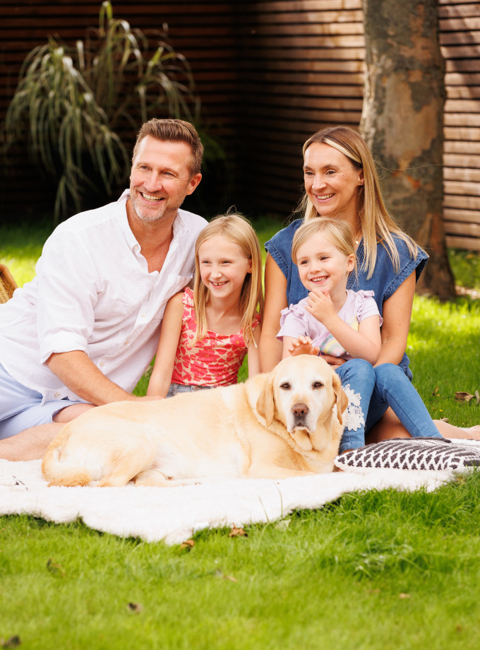 Bates Family | Speciality models | Source Models model agency | 262999