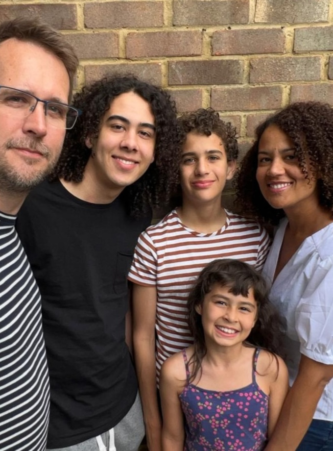 Model families | Families for advertising and commercial work.