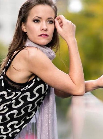 Claire E | Female model | Source Models model agency | 33720