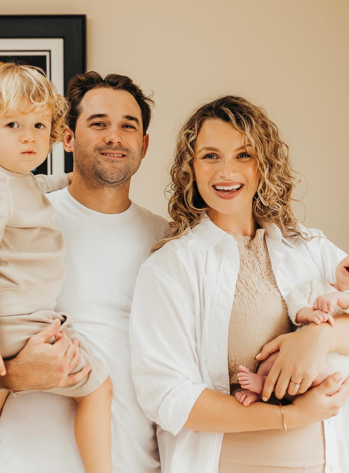 Model families | Families for advertising and commercial work.