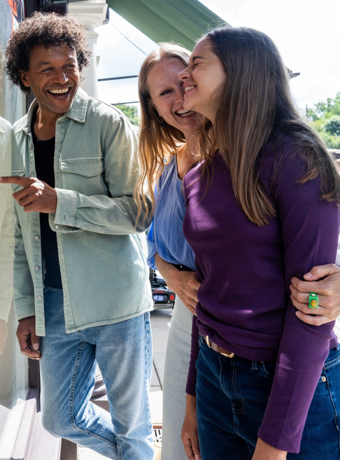 Model families | Families for advertising and commercial work.