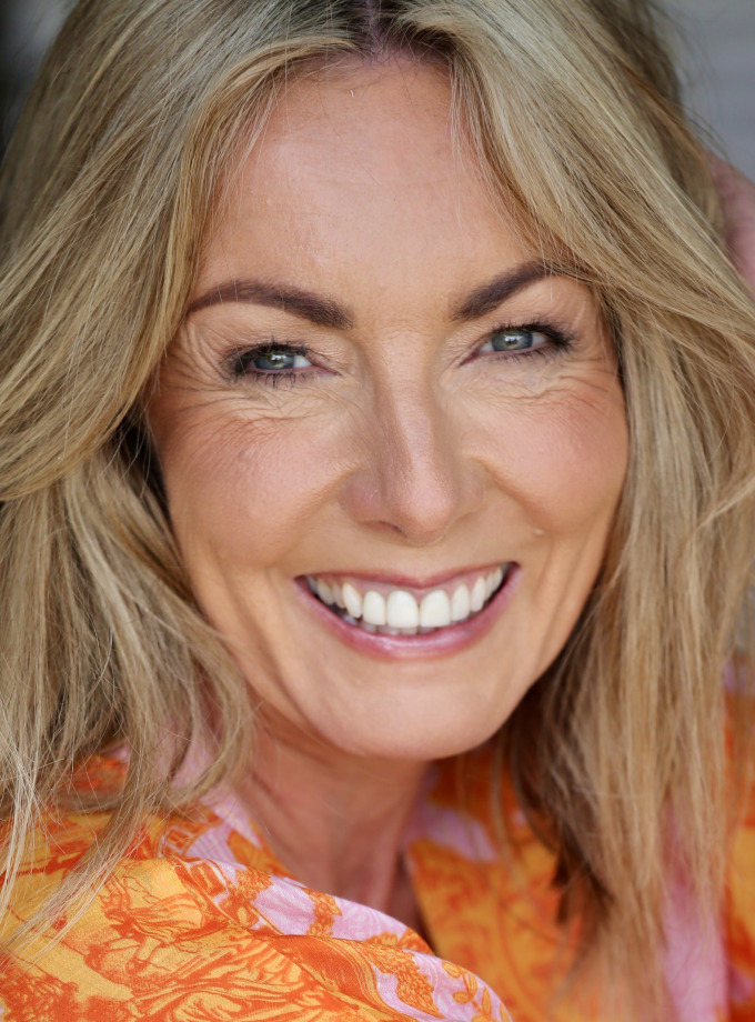 Debra T | Female model | Source Models model agency | 217408