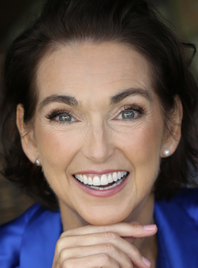 Di C | Female model | Source Models model agency | 259075