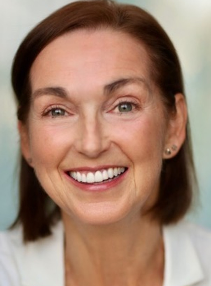 Di C | Female model | Source Models model agency | 259075