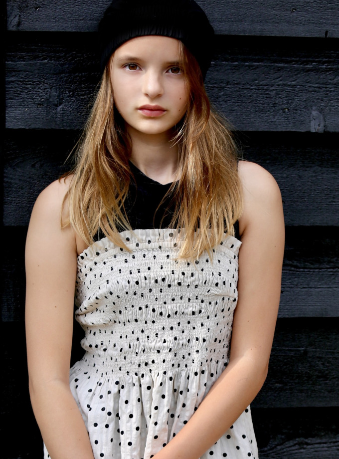 Elle B | Child model | Source Models model agency | 269506