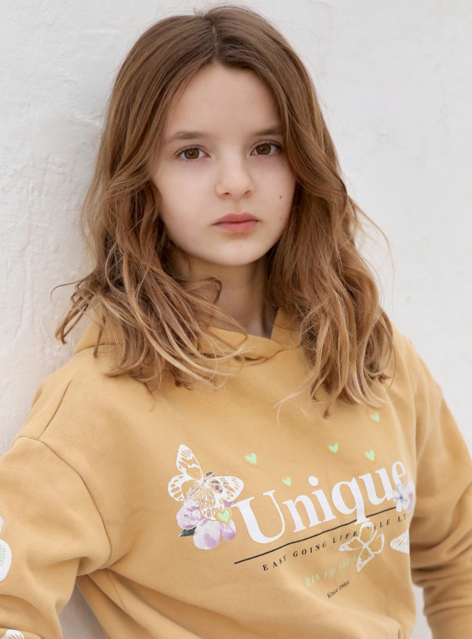 Elle B | Child model | Source Models model agency | 269506