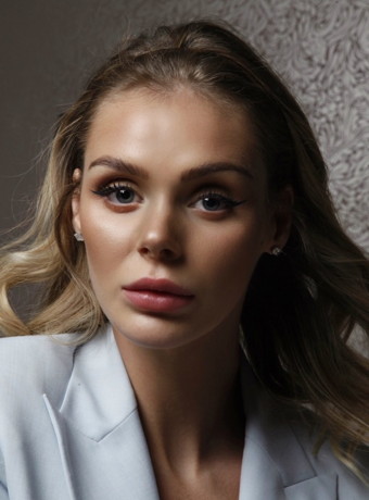 Ellie C | Female model | Source Models model agency | 171172