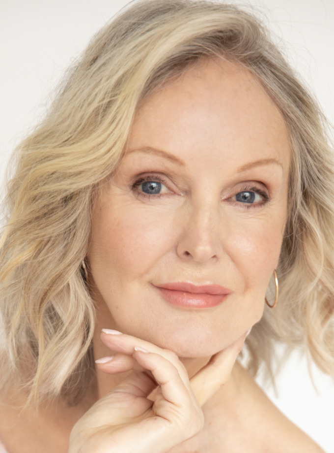 Fiona C | Female model | Source Models model agency | 122512