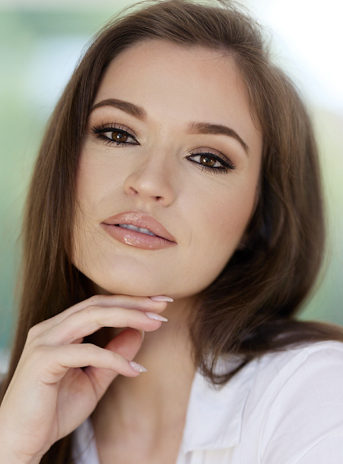 Female Model Agency in London, UK - Source Models