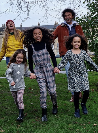 Hannon Family | Speciality models | Source Models model agency | 253070