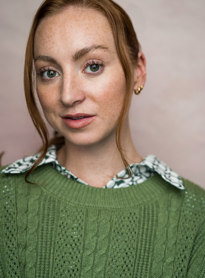 India H | Female model | Source Models model agency | 224418