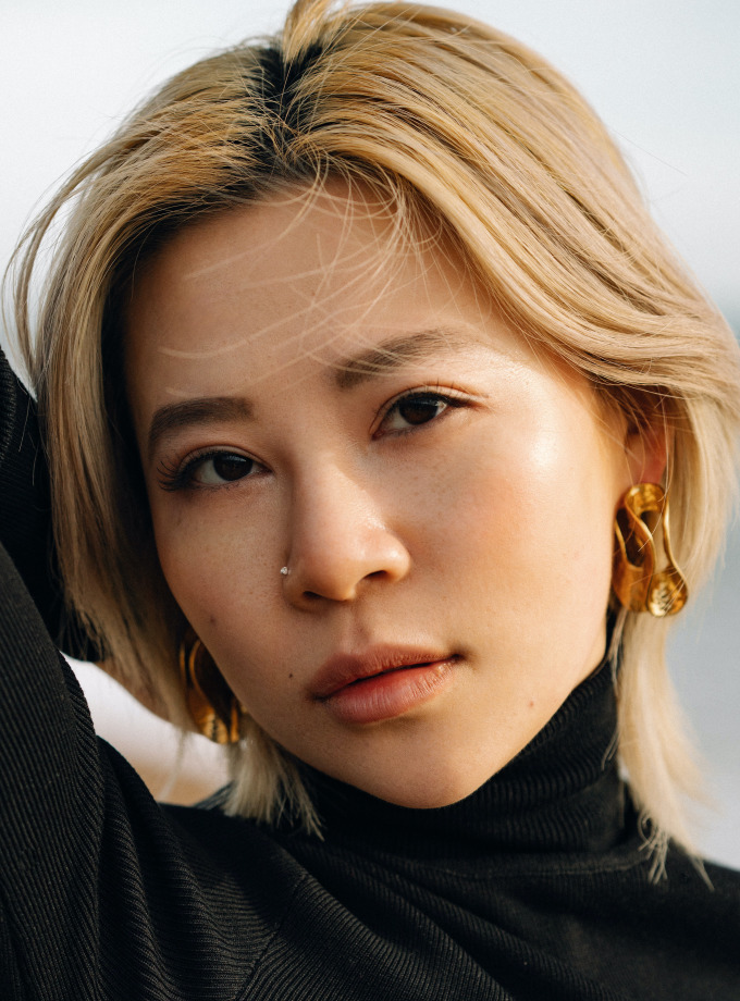 Female Model Agency in London, UK - Source Models