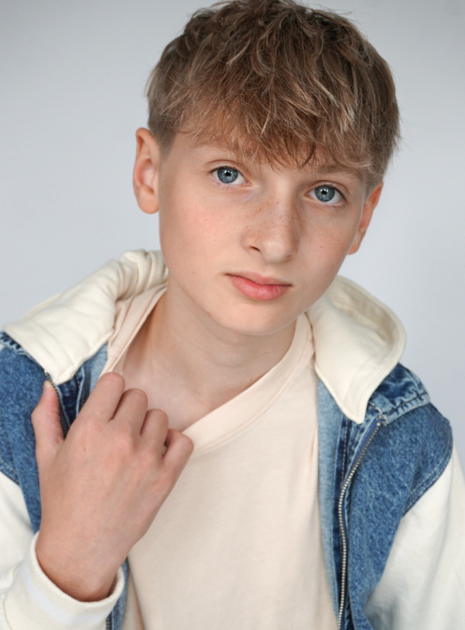 James S | Child model | Source Models model agency | 254859
