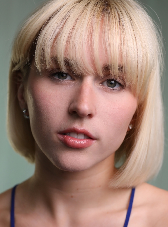 Female Model Agency in London, UK - Source Models