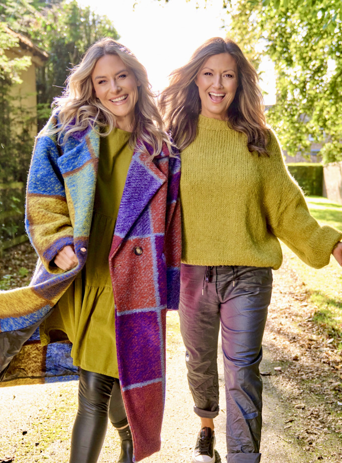 Julie L | Female model | Source Models model agency | 31844