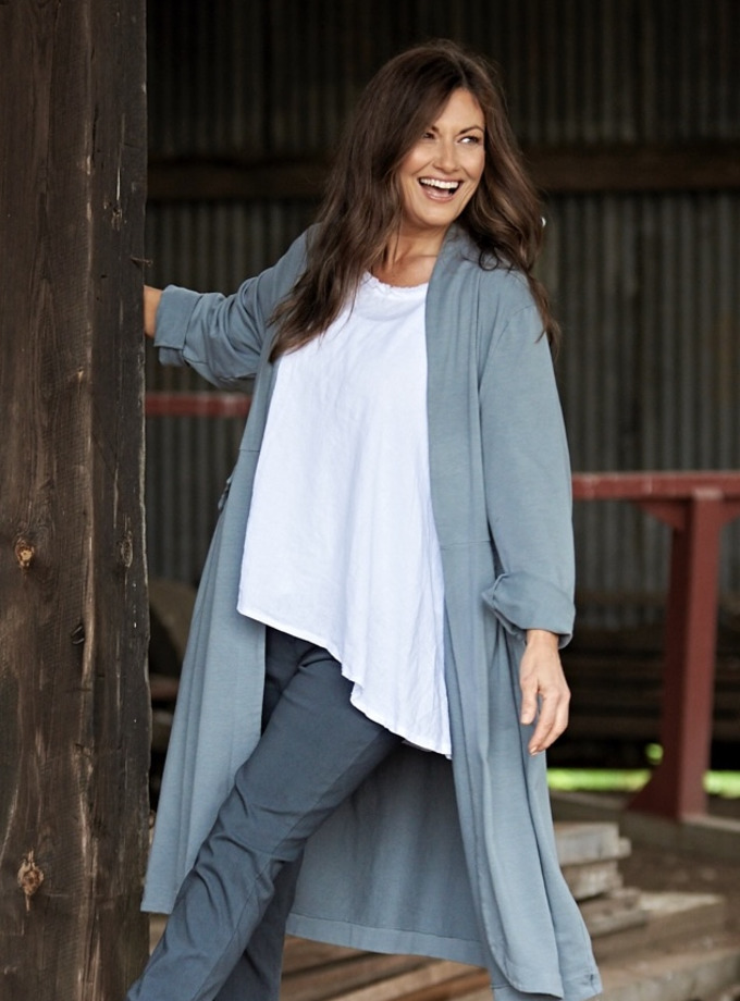 Julie L | Female model | Source Models model agency | 31844