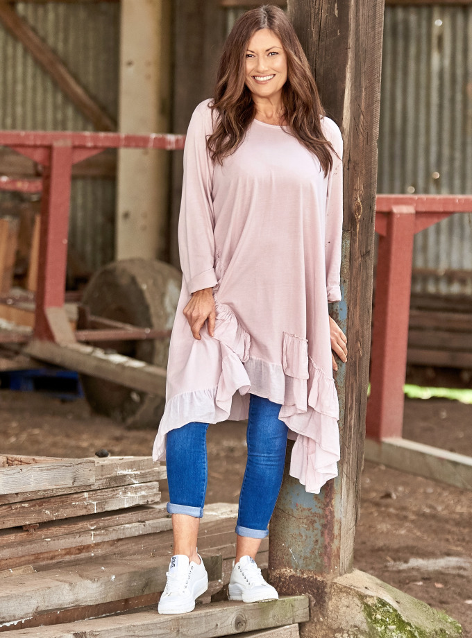 Julie L | Female model | Source Models model agency | 31844