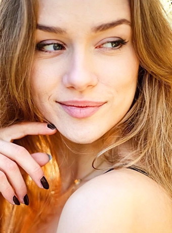 Karolina R | Female model | Source Models model agency | 240829